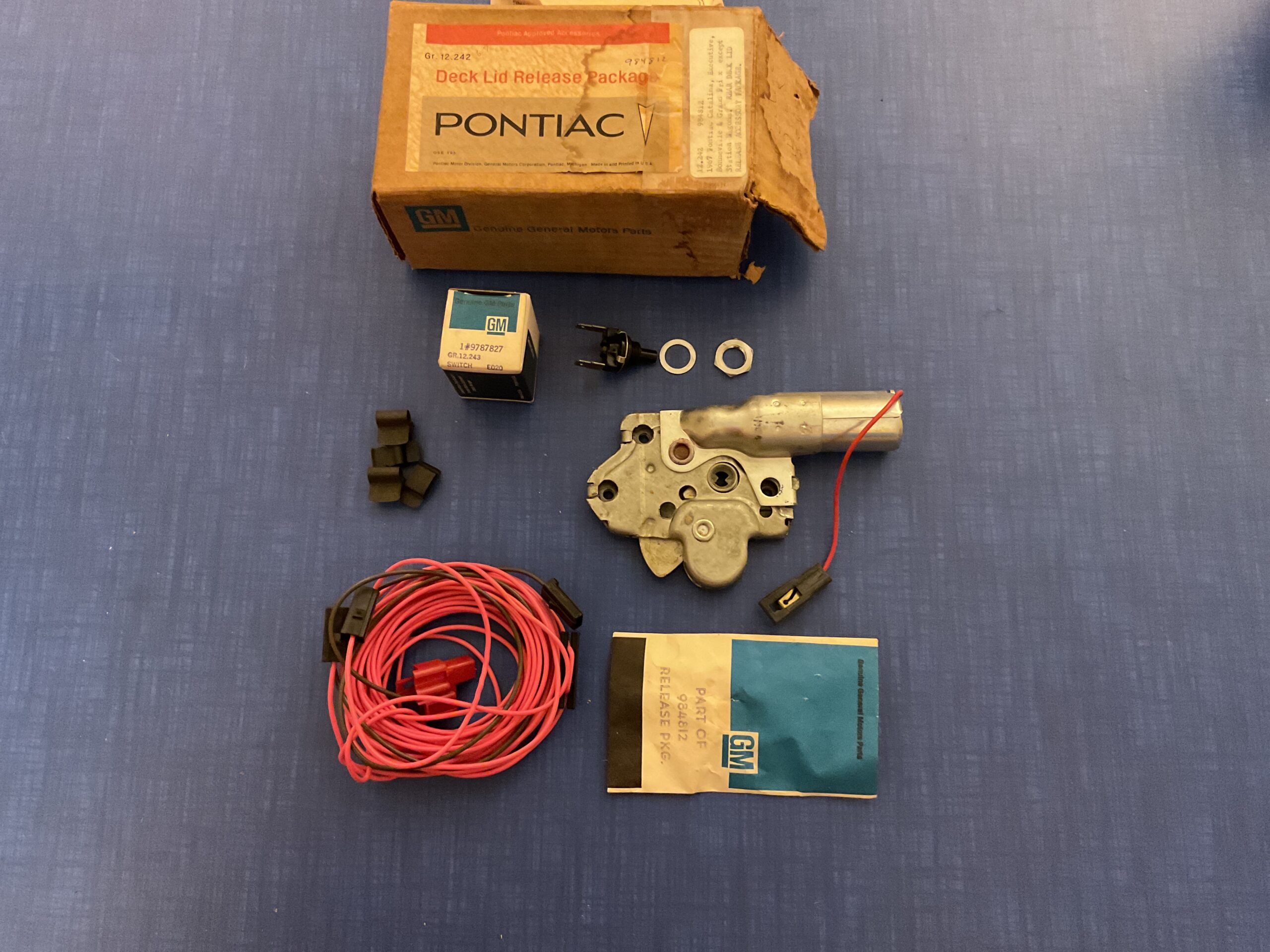 1967 Pontiac NOS Accessory Electric Rear Trunk Deck Lid Lock Release ...