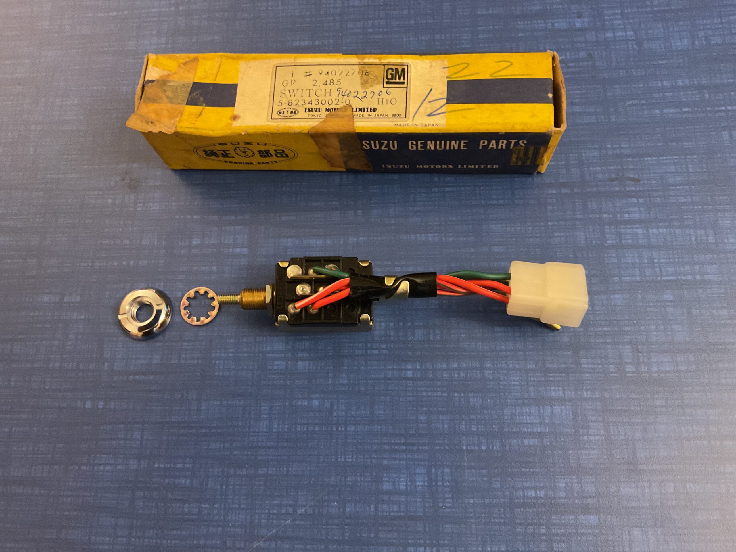 1972 - 1980 Chevrolet Luv Pickup NOS Headlight Switch GM # 94022706 ...
