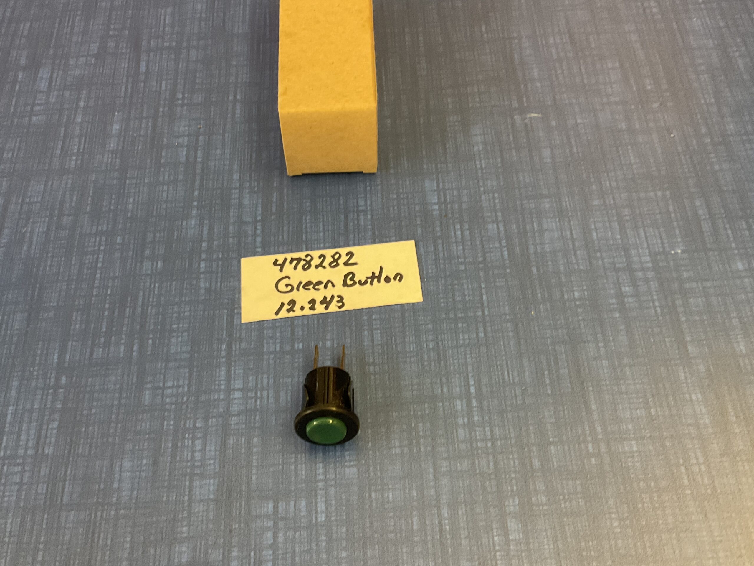 1970 - 1981 General Motors NOS Green Button Trunk Lock Release Control ...