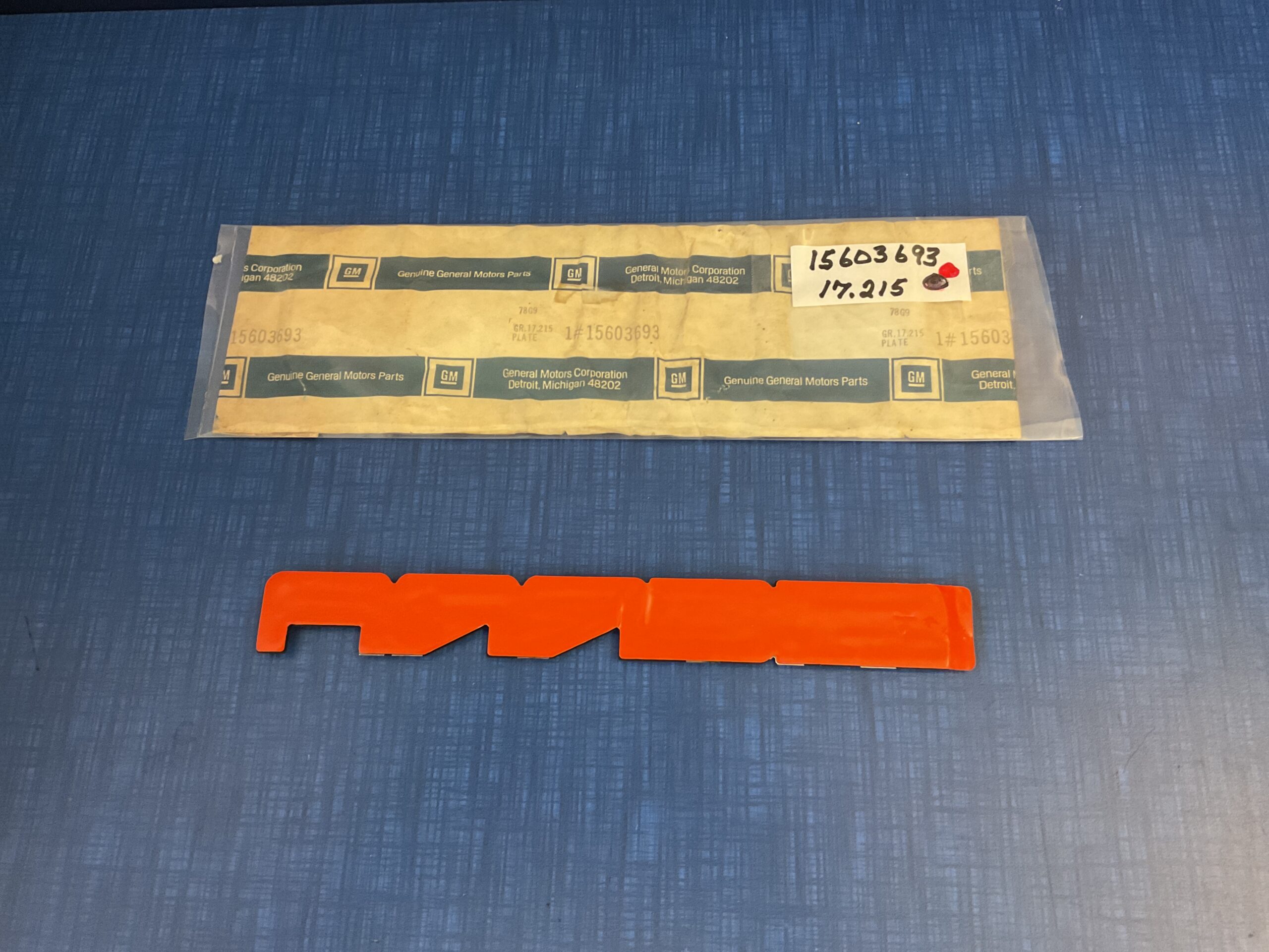 1998 - 2000 Chevrolet & GMC Pickup End gate "Sierra" Emblem Name Plate ...